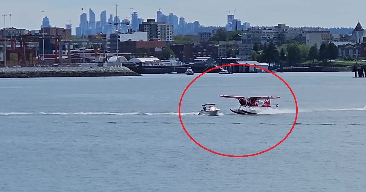 Dramatic video shows floatplane crash into boat during takeoff in ...