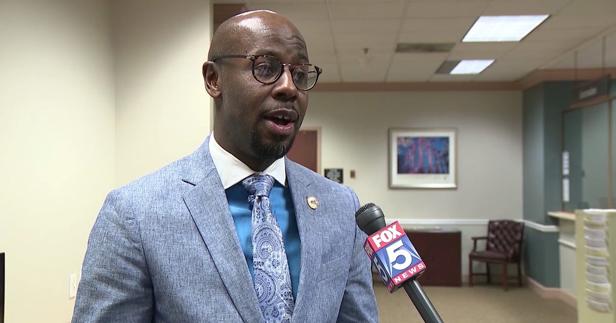 Former Fulton County clerk claims sexual harassment, retaliation in ...