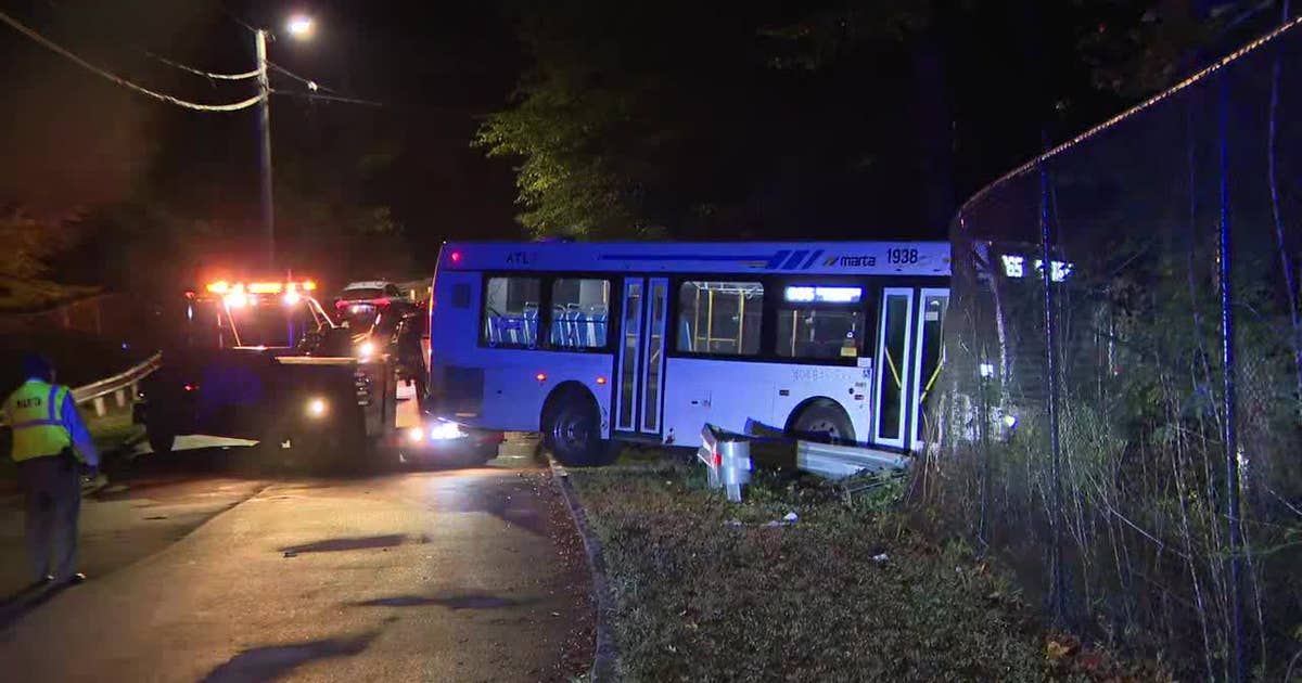 MARTA bus crash in southwest Atlanta injures three passengers | FOX 5 ...