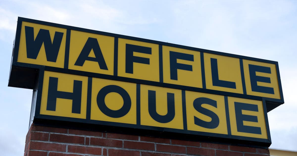 Waffle House worker allegedly attacked by 'small, white country boys ...