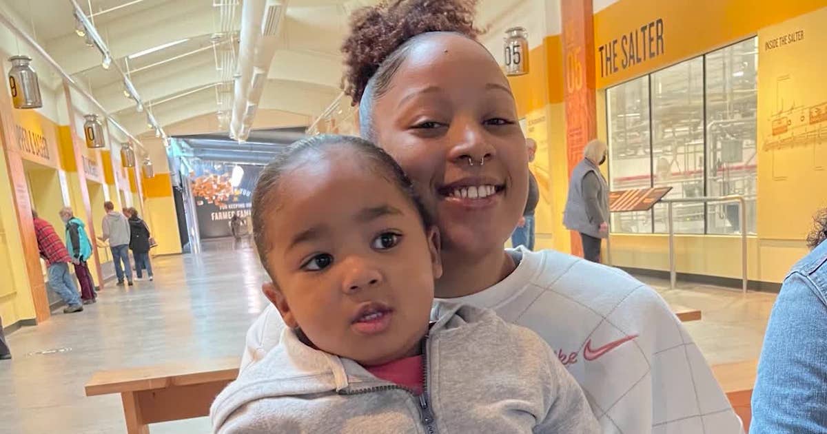 Mother of 6-year-old among victims in devastating Roswell apartment ...