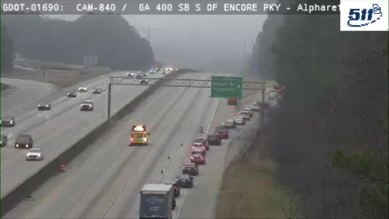 Georgia 400 SB closed after single-vehicle crash near Mansell Road ...