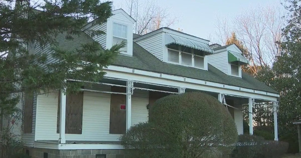 Historic Cobb County home selling for just $1 | FOX 5 Atlanta