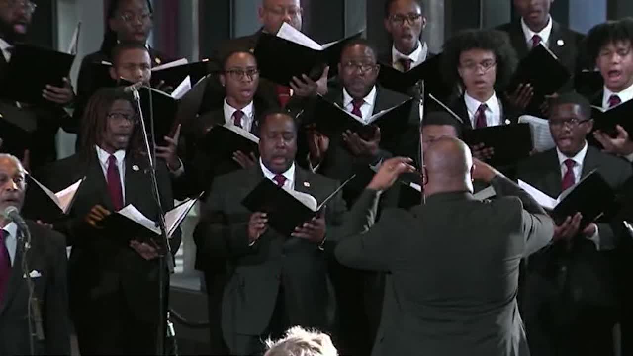Morehouse Glee Club members honor Jimmy Carter through song | FOX 5 Atlanta