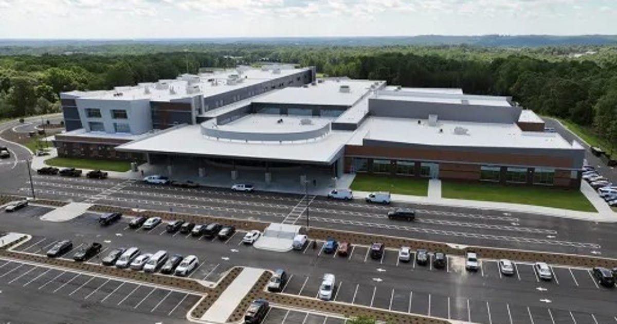 Gwinnett Schools warns of stranger targeting Seckinger High students ...
