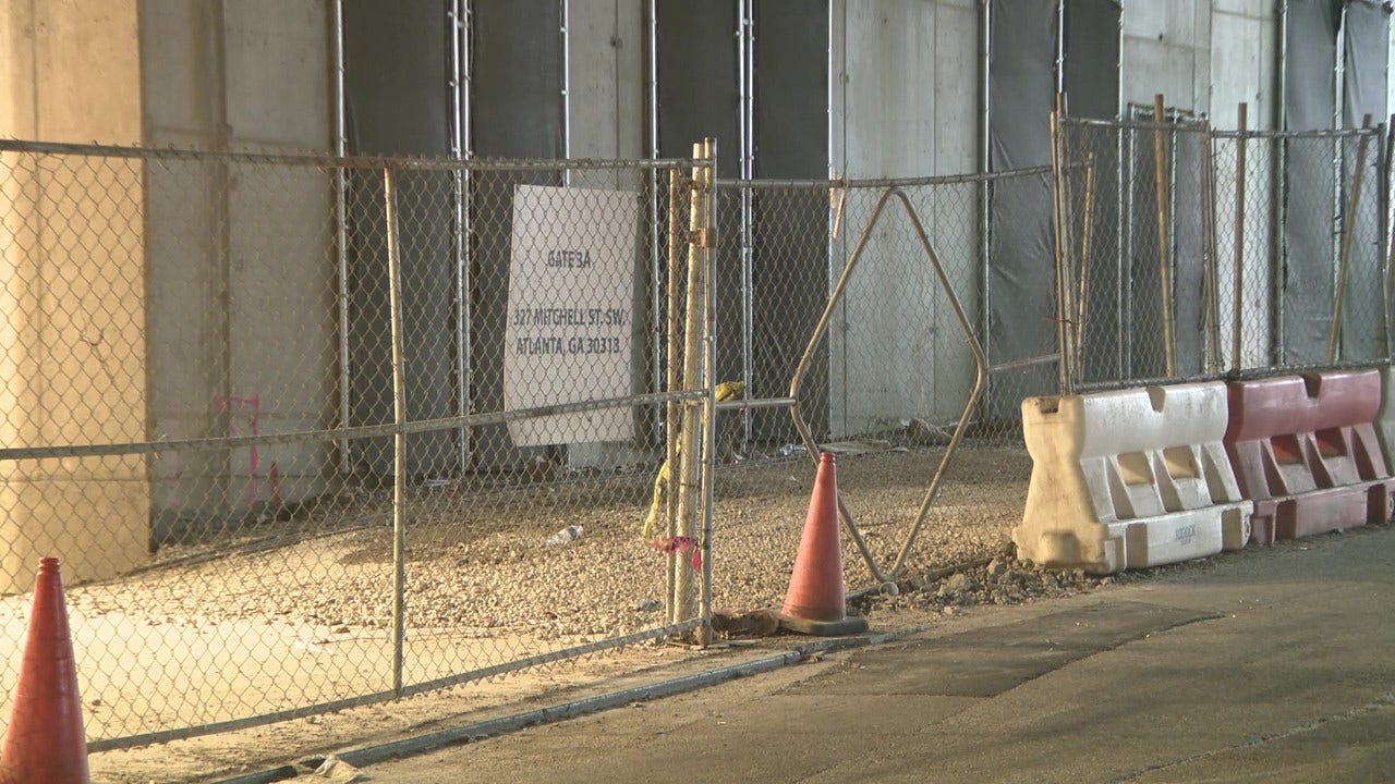 construction worker fall atlanta