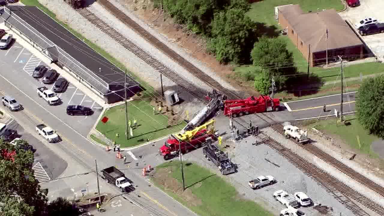 Train collision with asphalt truck causes minor spill in Emerson | FOX ...