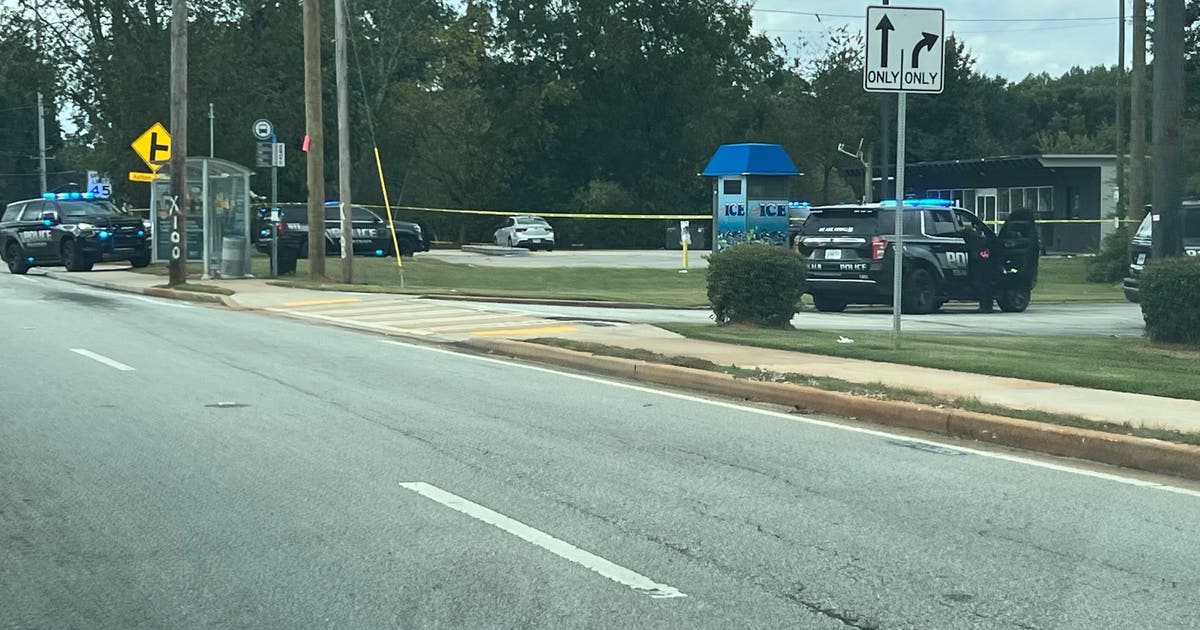 Two injured in Redan Road shooting, police on the scene | FOX 5 Atlanta