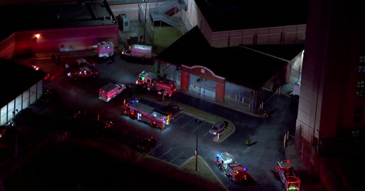 Inmate-set fire at Fulton County Jail sending 9 to hospital, sheriff ...