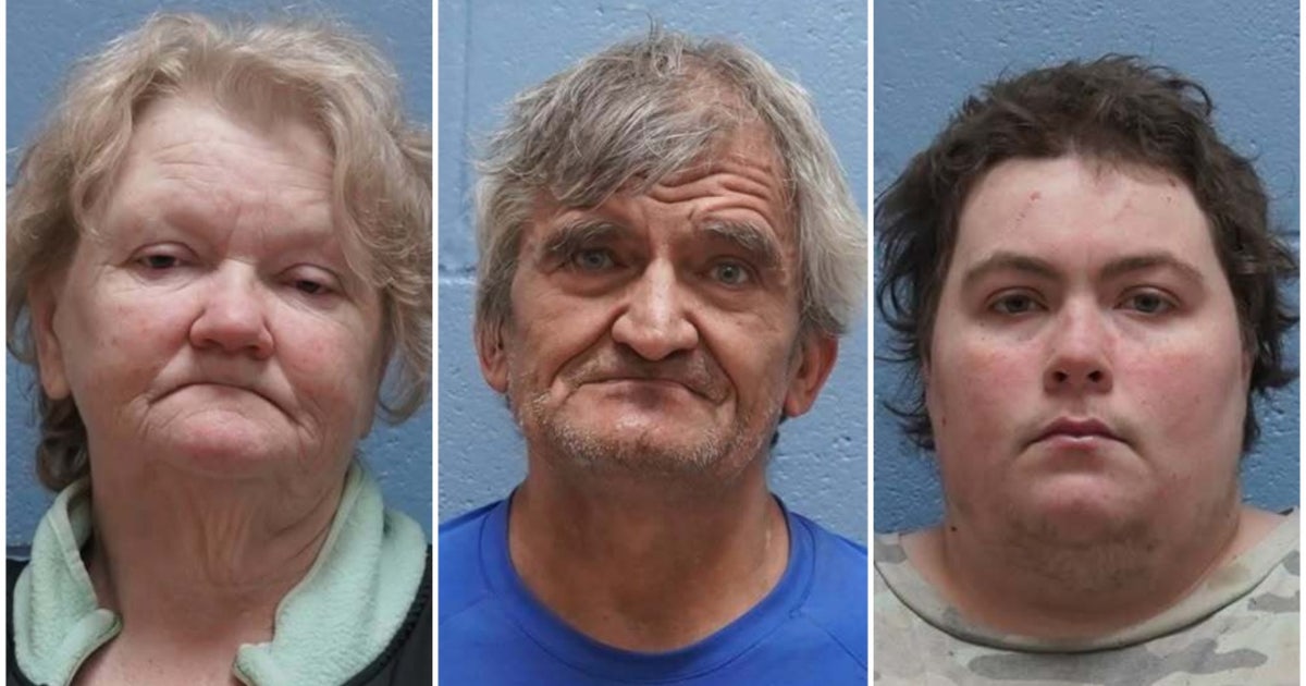 29 dead dogs, 24 emaciated dogs found at Alabama home | FOX 5 Atlanta