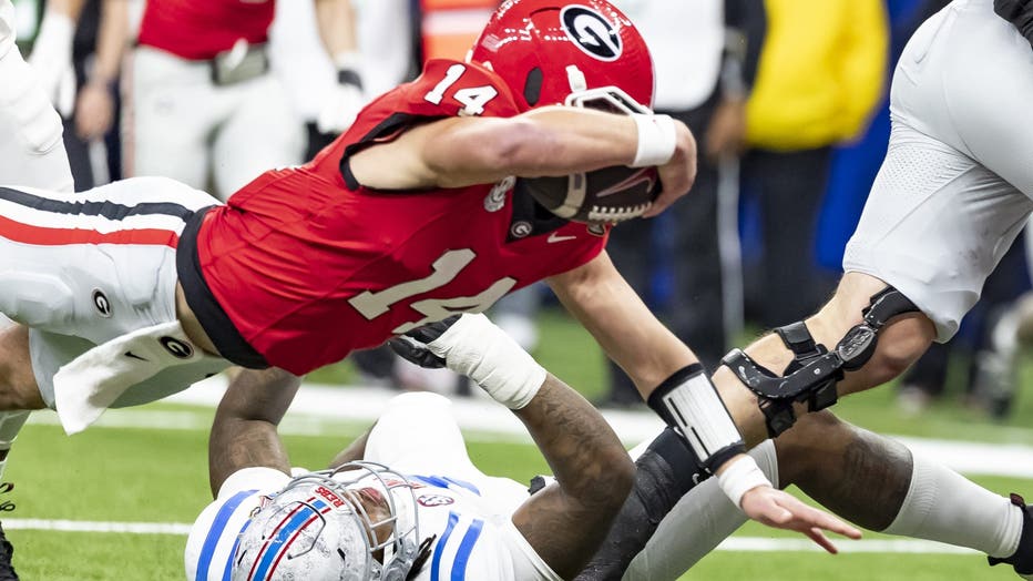 Georgia falls 39-34 to Ole Miss in a bizarre Sugar Bowl ending | FOX 5 ...