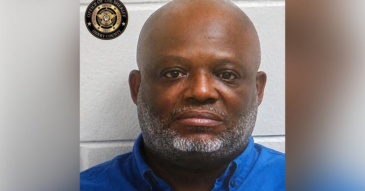 Spectrum worker charged after ramming Henry County court gate | FOX 5 ...