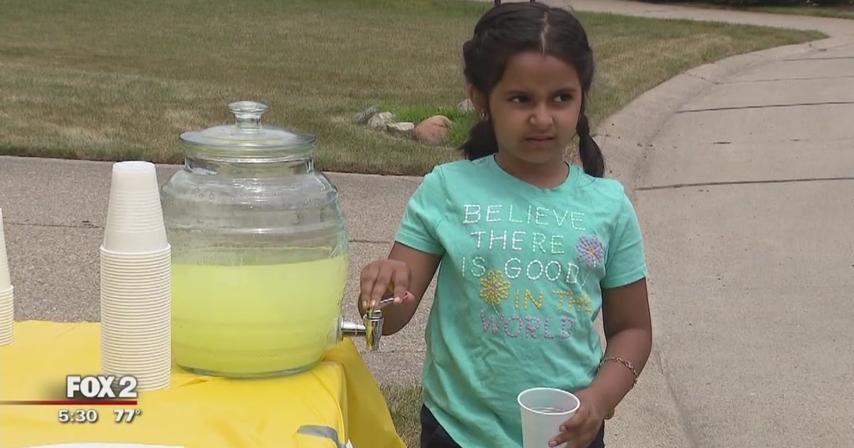 1st grader starts lemonade stand to help detained migrant families ...