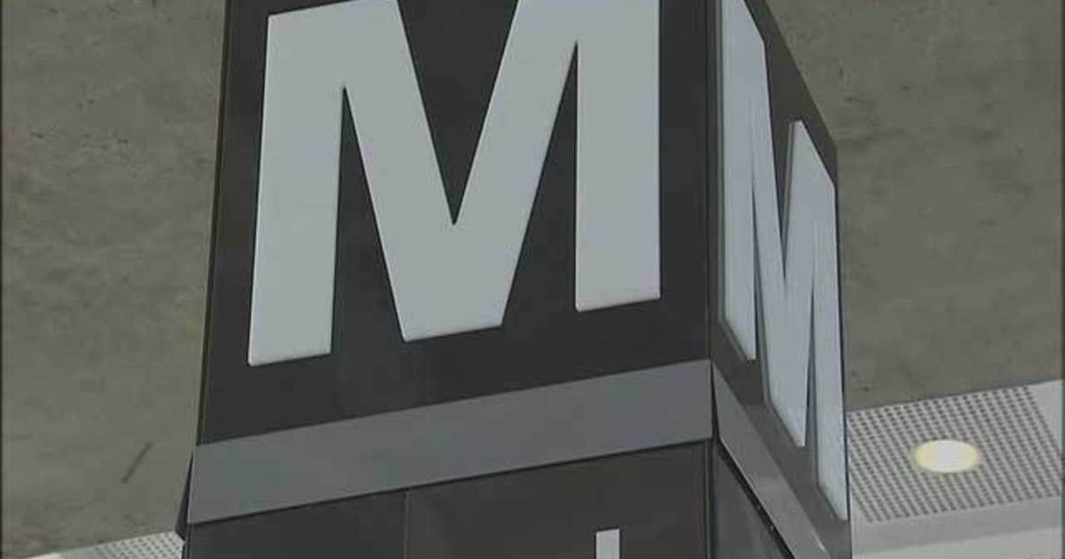 Report of smoke outside Woodley Park station caused early Metro delays ...