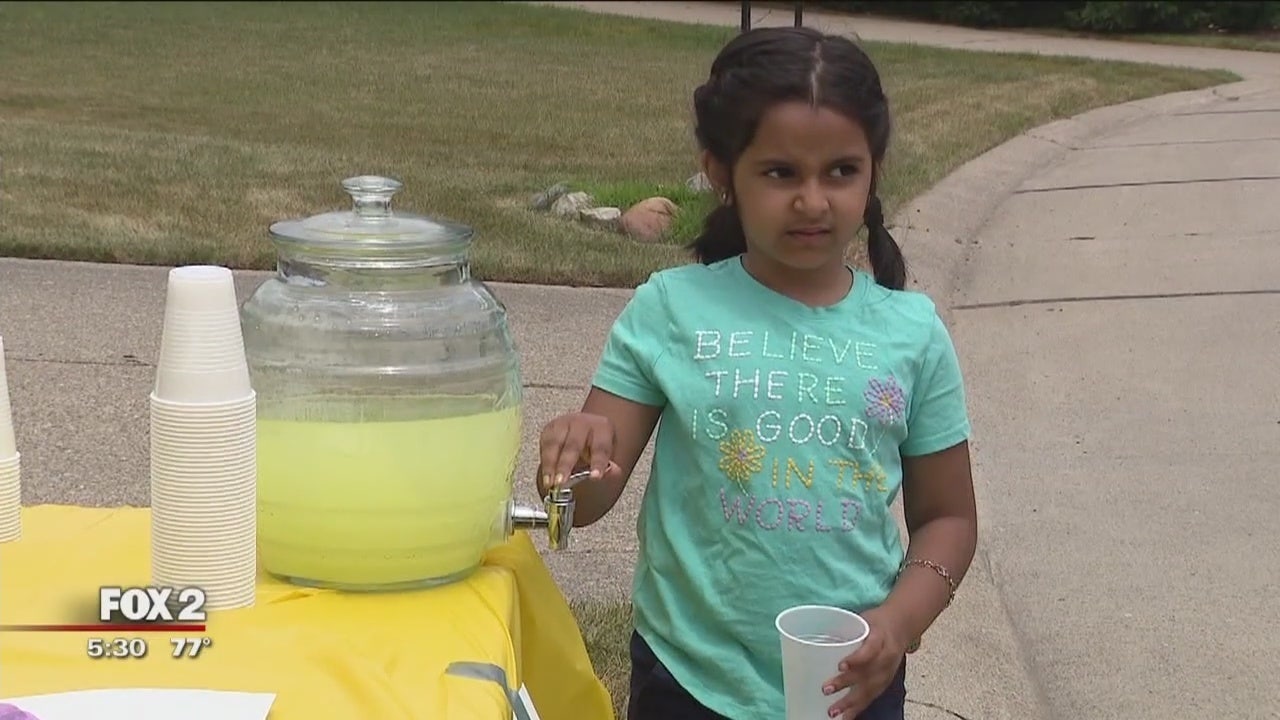 1st grader starts lemonade stand to help detained migrant families ...