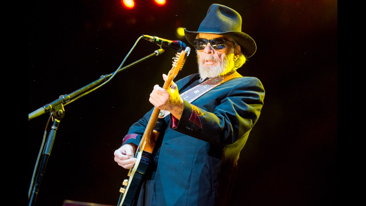 Country Legend Merle Haggard Dies At 79 Of Pneumonia Fox 5 Dc