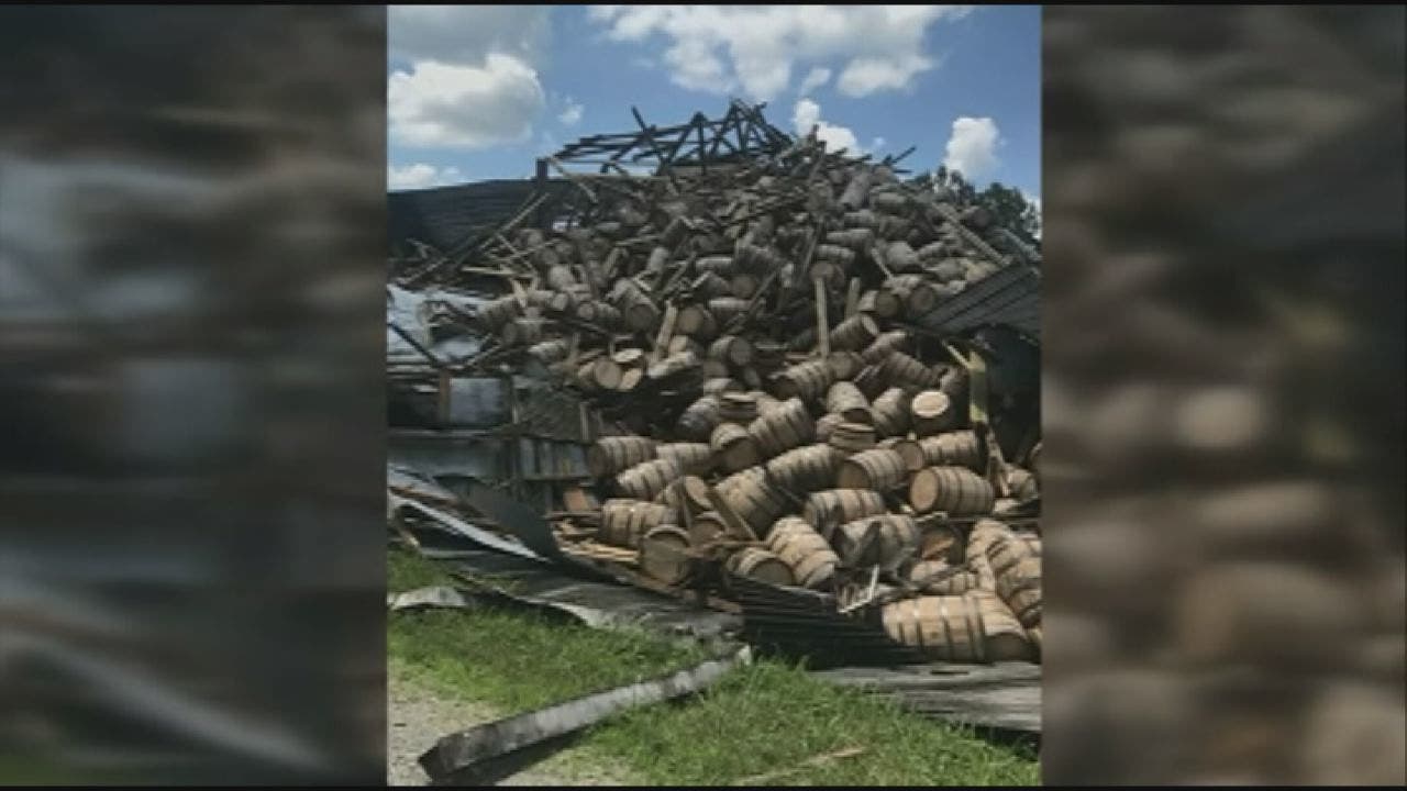 Rest of whiskey storage warehouse collapses in Kentucky | FOX 5 DC
