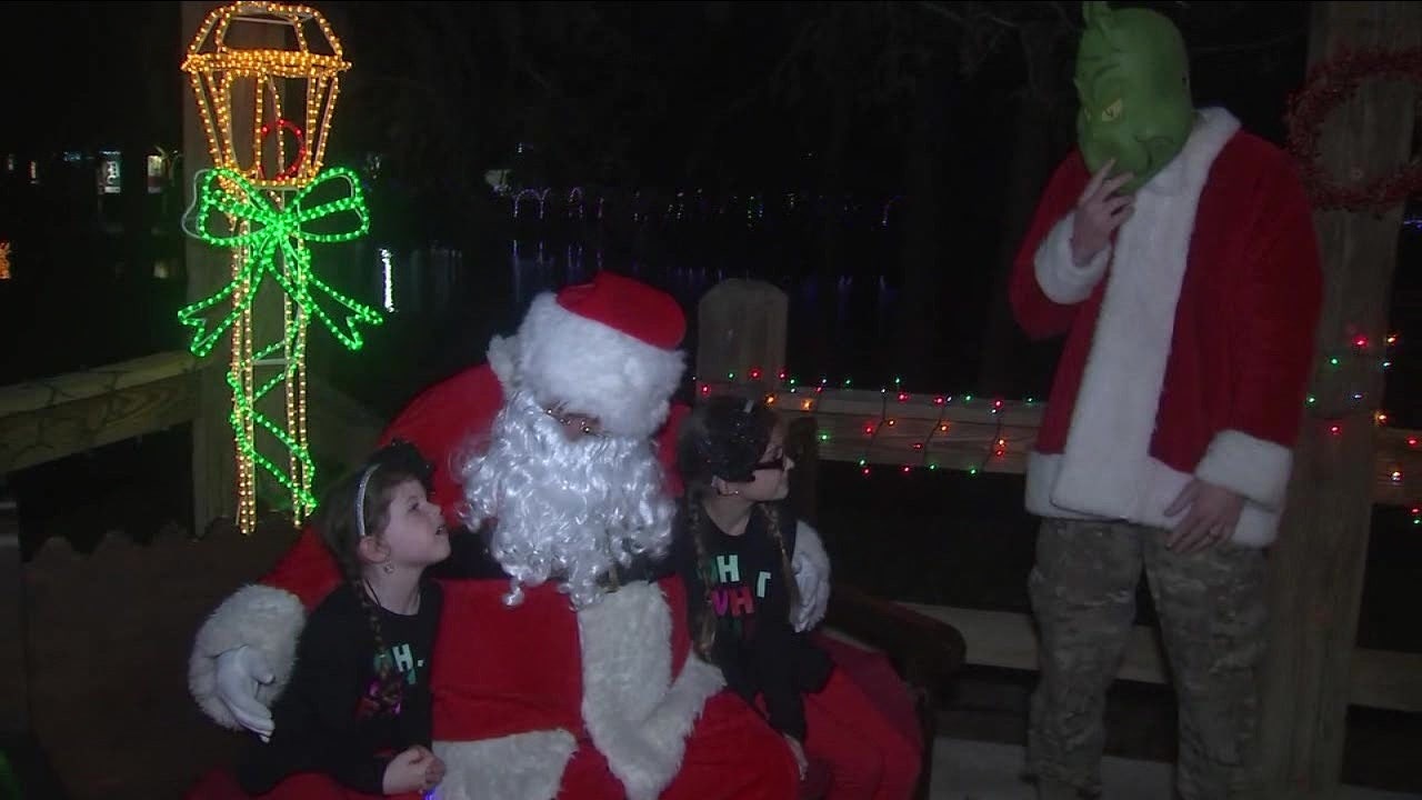 Soldier 'Santa Grinch' surprises his family | FOX 5 DC