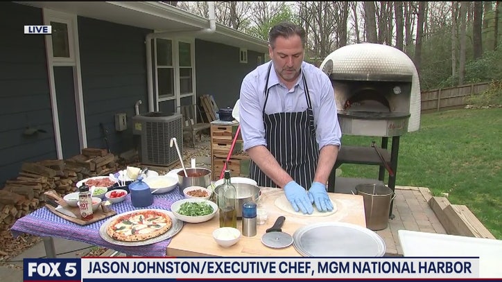 Cooking pizza at home with Chef Jason Johnston | FOX 5 DC
