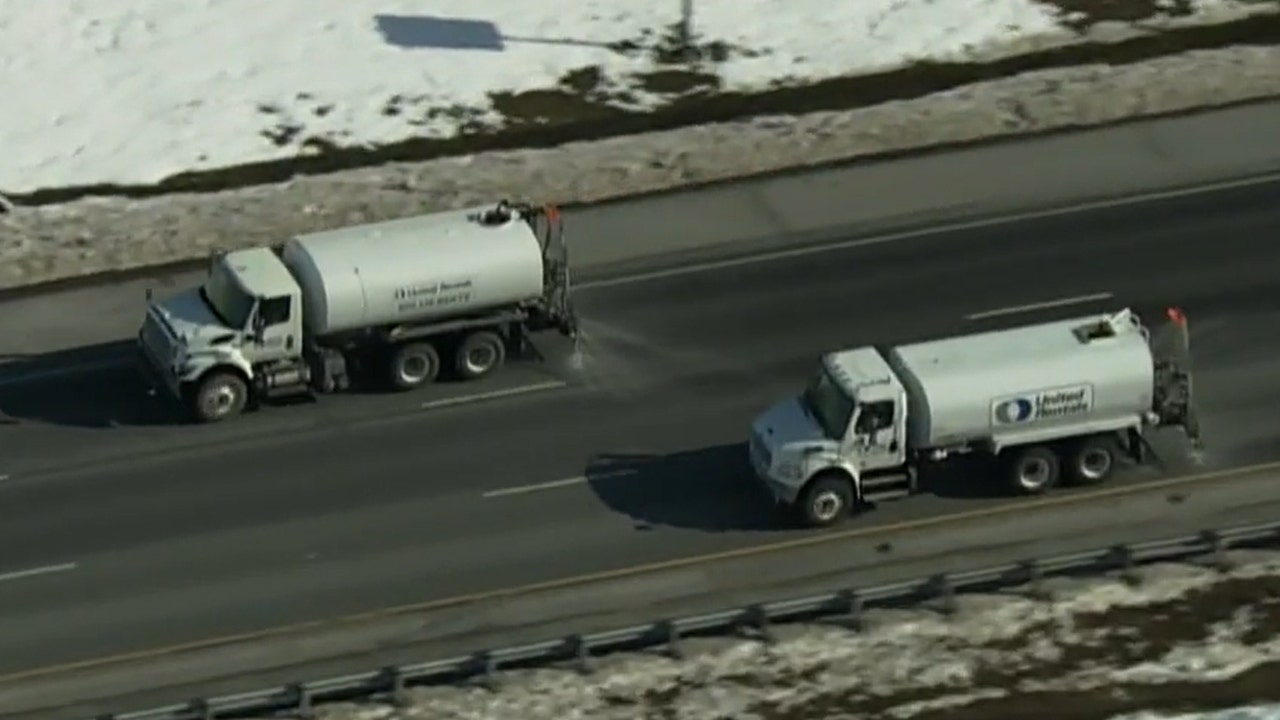 VDOT crews begin pre-treating Virginia roads ahead of potential weekend ...