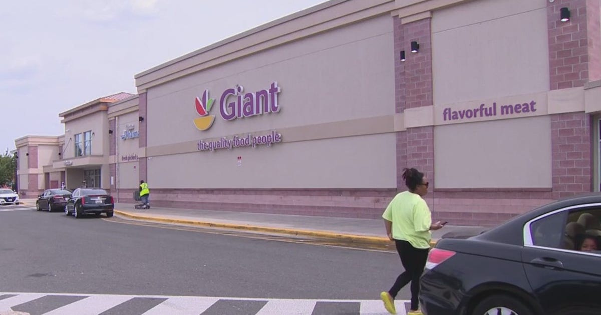Residents rally to keep Giant open in Ward 8 | FOX 5 DC