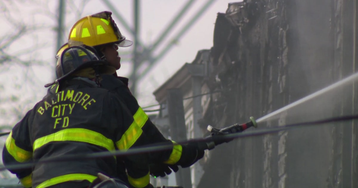 Baltimore firefighter killed, 4 others injured battling rowhouse fire ...