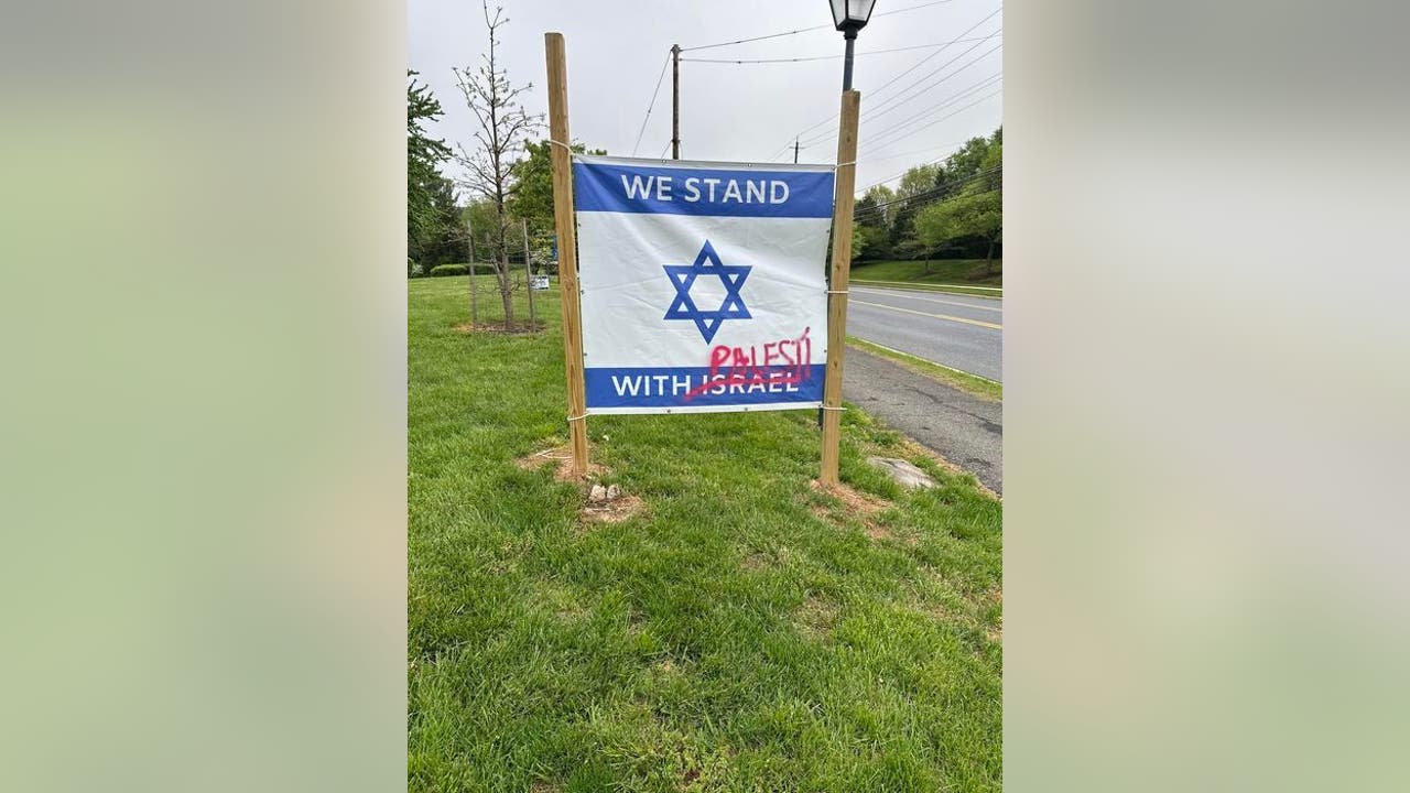 Synagogue's 'We Stand With Israel' sign vandalized overnight in ...