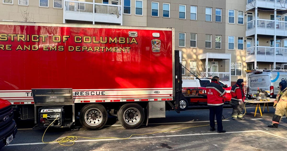 DC row home undergoing renovations collapses, killing construction ...