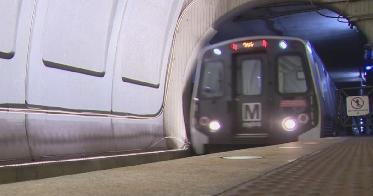 'One less card:' WMATA rolls out tap to pay fares for Metro | FOX 5 DC
