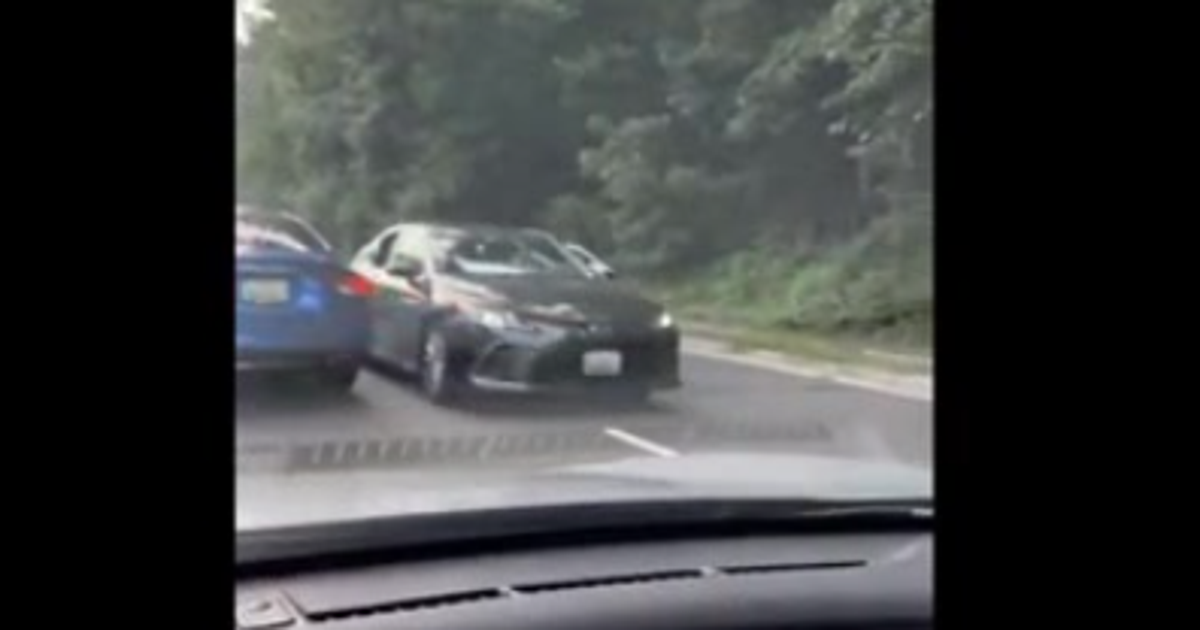 WATCH: Driver going wrong way on Suitland Parkway caught on camera ...