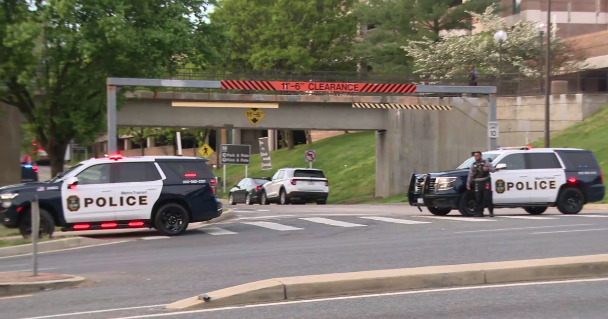 Police identify man killed outside Addison Road Metro station | FOX 5 DC