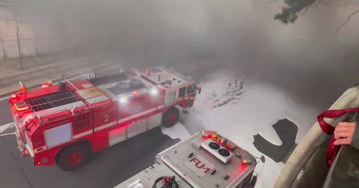 Metro bus fire shuts down 9th Street tunnel in Northwest D.C. | FOX 5 DC