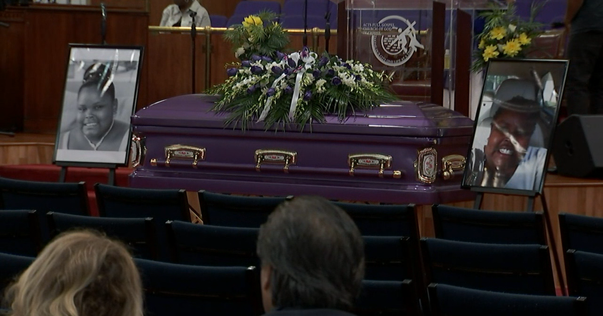 Jahi McMath's mother slams doctors at funeral over bitter brain death ...