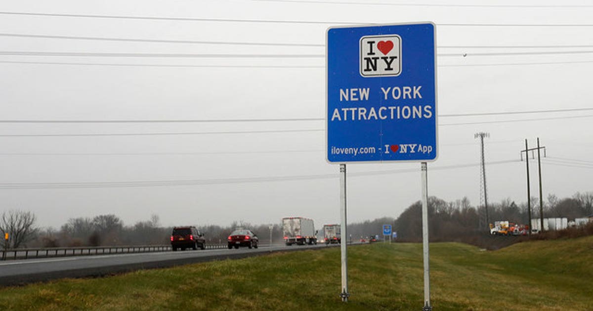 Feds, NY still butting heads over state's highway signs | FOX 5 New York