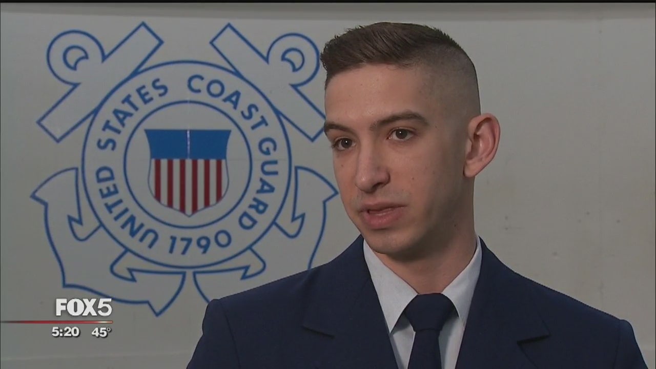 Coast Guardsman wins award | FOX 5 New York