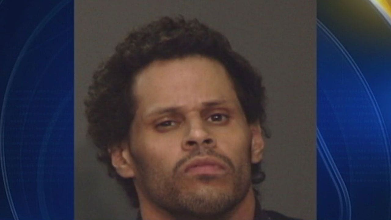 Shackled prisoner escapes custody in NYC | FOX 5 New York