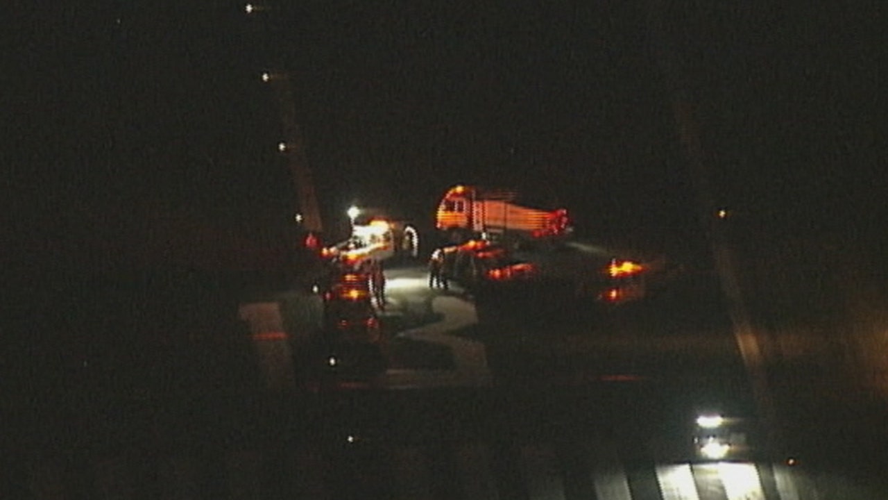 Damaged runway at LaGuardia Airport reopens | FOX 5 New York