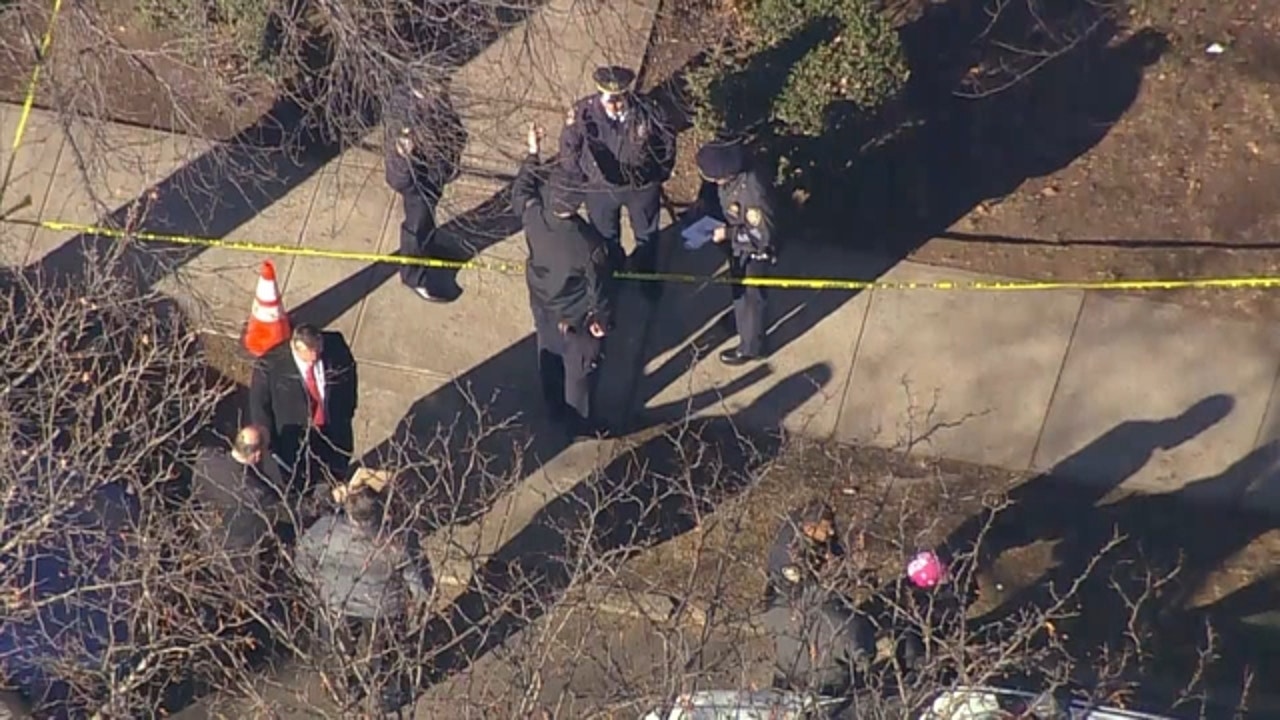 Fake UPS deliverymen shoot man in Queens | FOX 5 New York