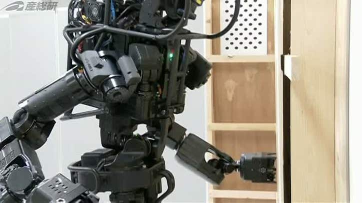 Human-like robot hangs drywall | FOX 5 New York
