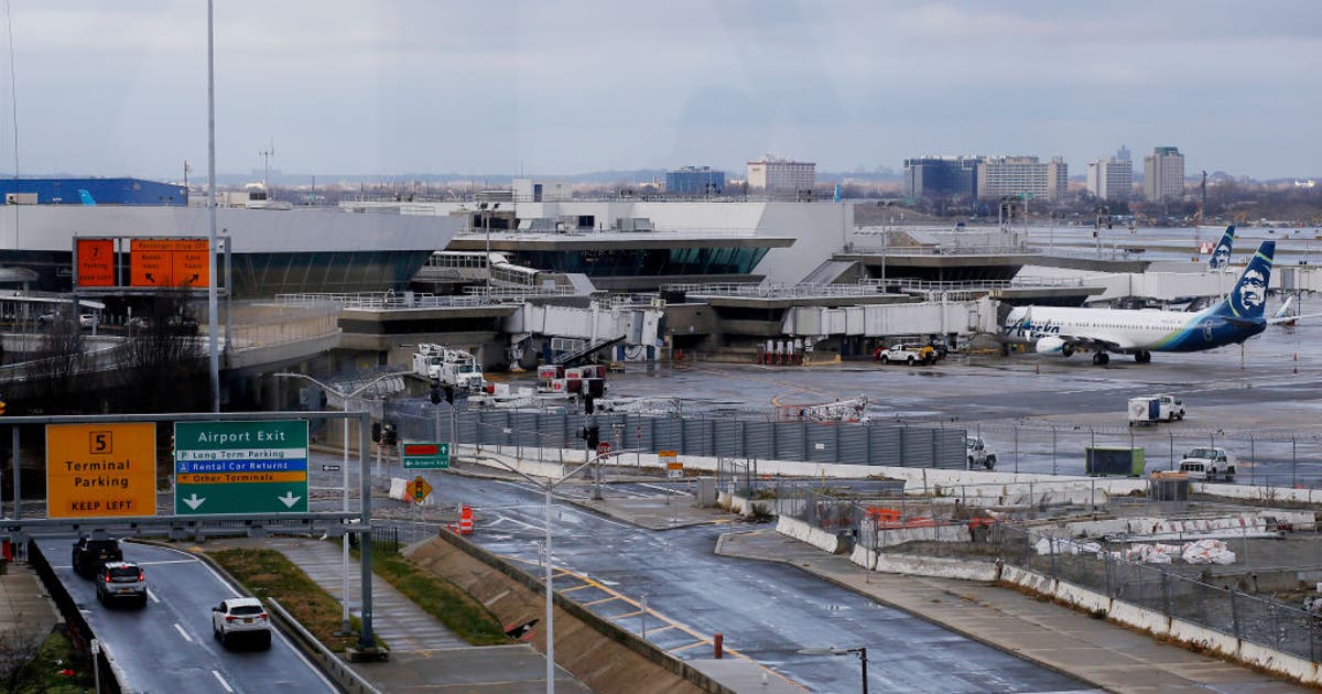 Fire on JetBlue flight at JFK Airport | FOX 5 New York