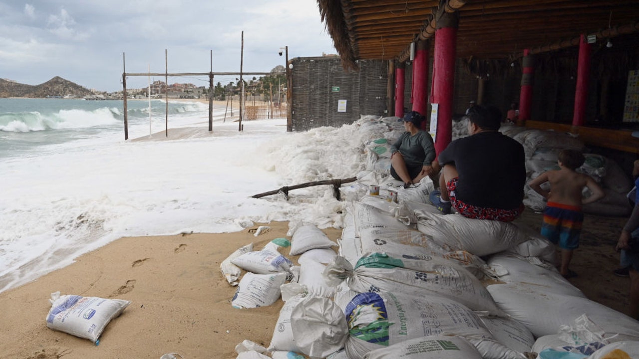 Rain from Tropical Storm Hilary pounds California and Mexico, flooding ...
