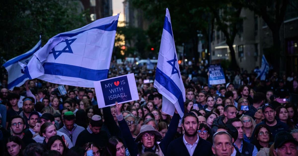 Adams, Hochul join thousands at East Side rally supporting Israel | FOX ...