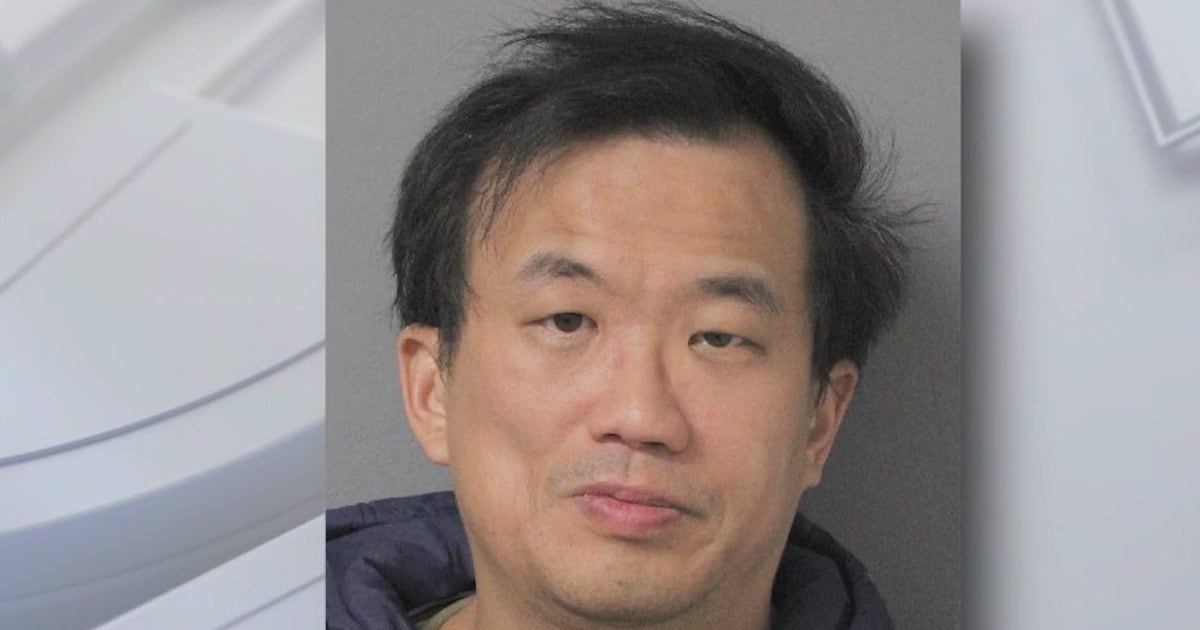 LI man points gun at 6-year-old taking part in Halloween ‘booing ...