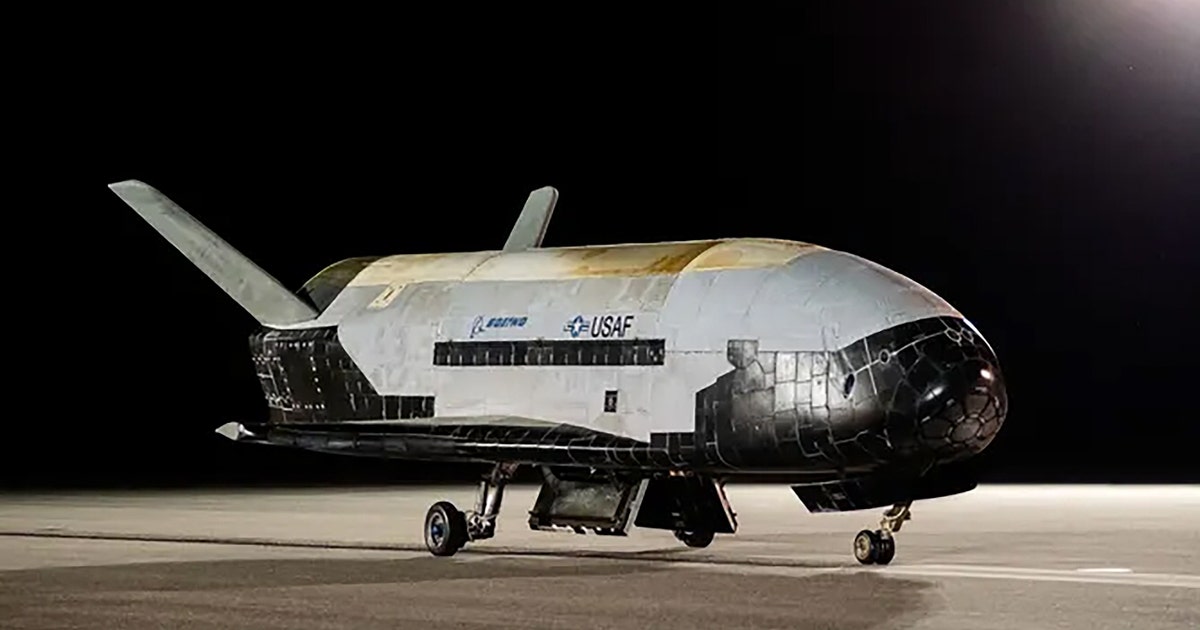 SpaceX assessing new launch date for Falcon Heavy rocket carrying ...