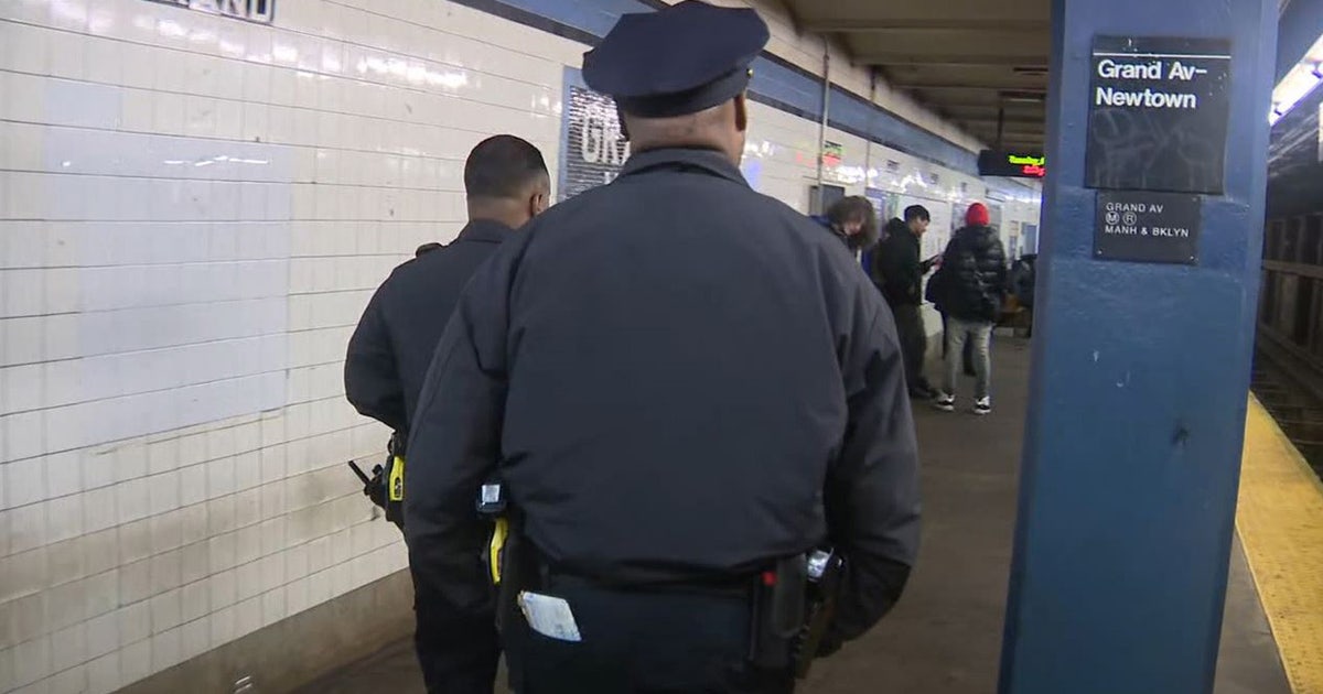 NYC subway attack: Victim hit in head with metal object in Elmhurst ...