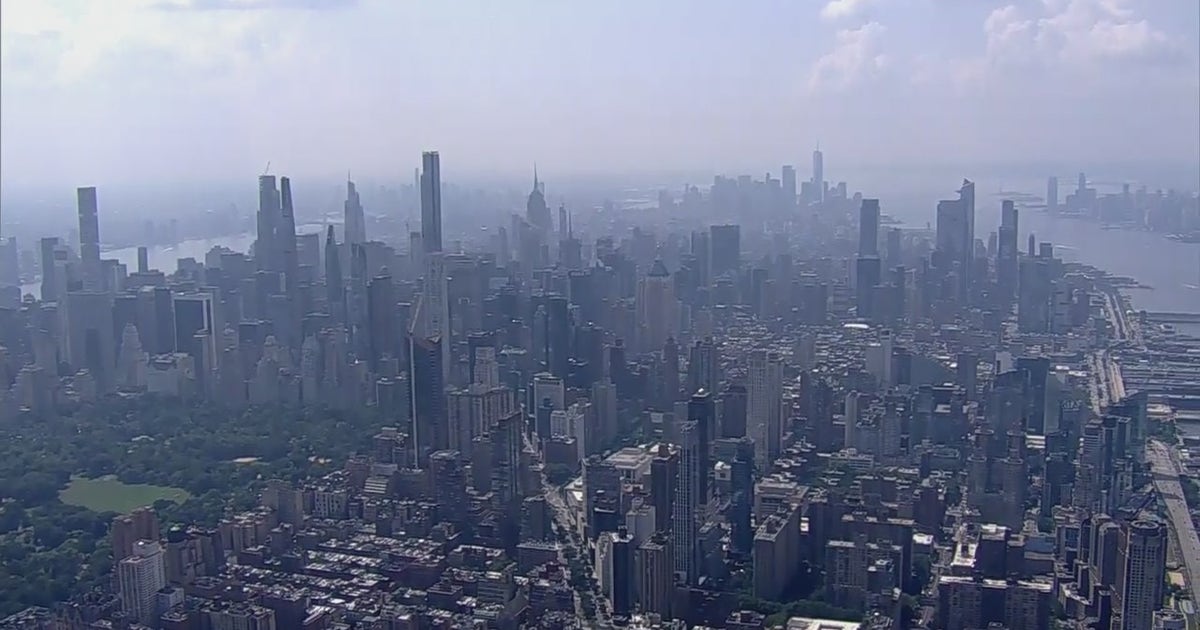 Smoke from Canadian wildfires bring hazy skies to NYC; could last for ...
