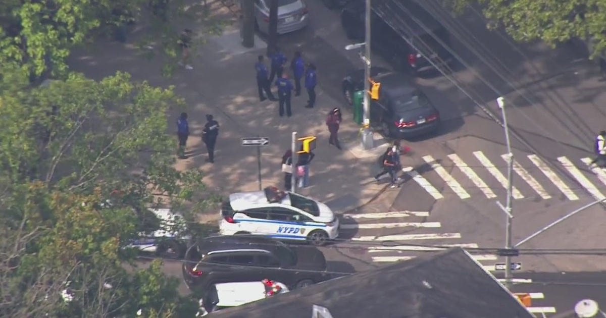 17-year-old shot in the leg outside Staten Island high school: NYPD ...