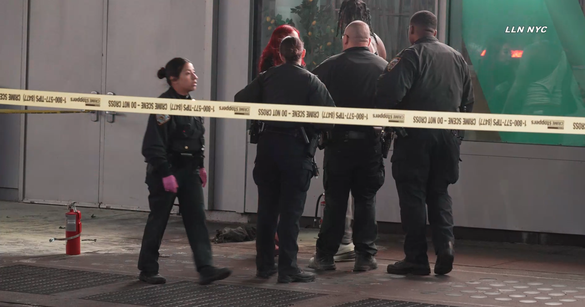 Man on fire in Times Square: Latest | FOX 5 New York