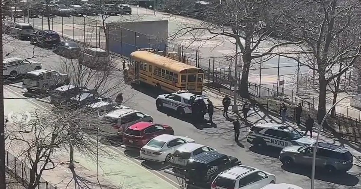 School bus struck by gunfire in the Bronx; no injures reported | FOX 5 ...