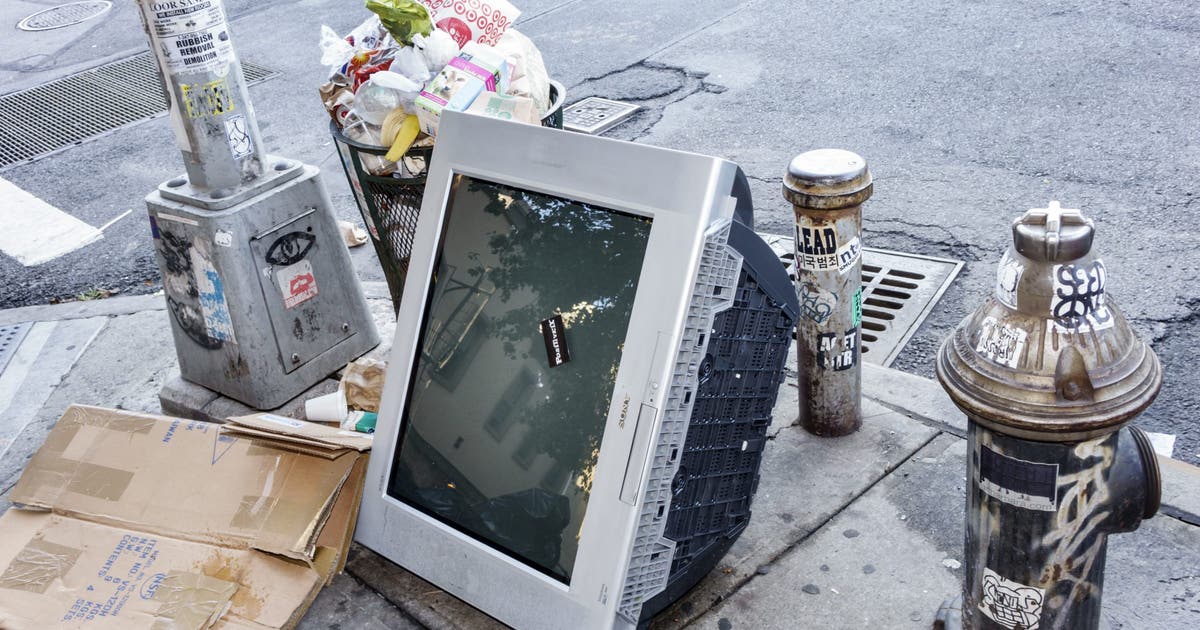 NYC offering $2,000 reward for videos catching illegal dumping | FOX 5 ...